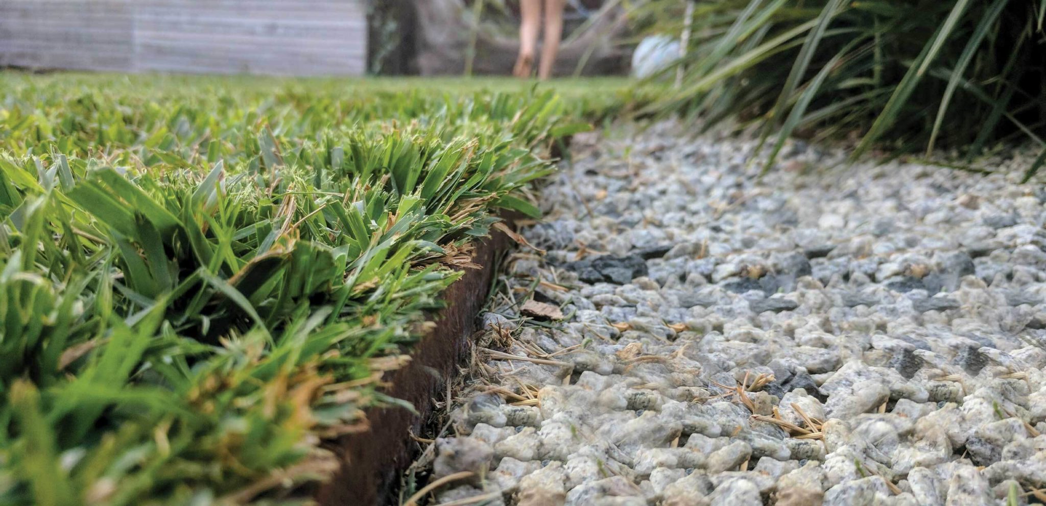 Rigidline™ Steel Lawn Edging for Perfectly Neat Lawns