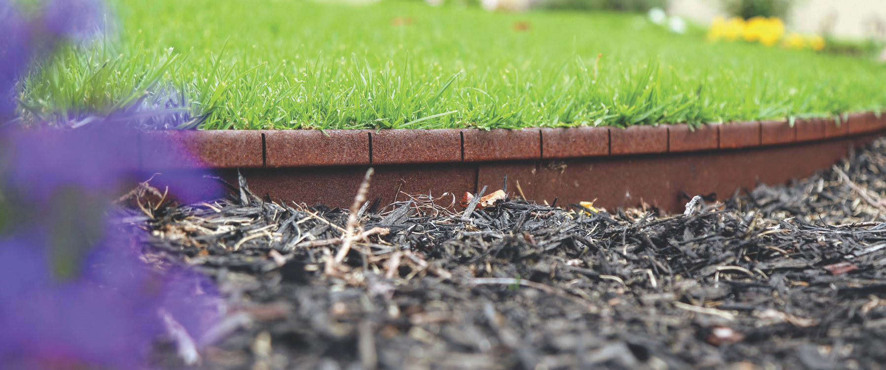 In-Ground Garden Edging Solutions - Flexline - Straightcurve