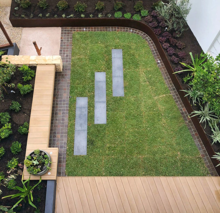 Durable Steel Landscape Edging for Gardens & Yards