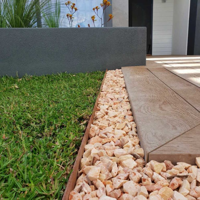 Durable Steel Landscape Edging for Gardens & Yards